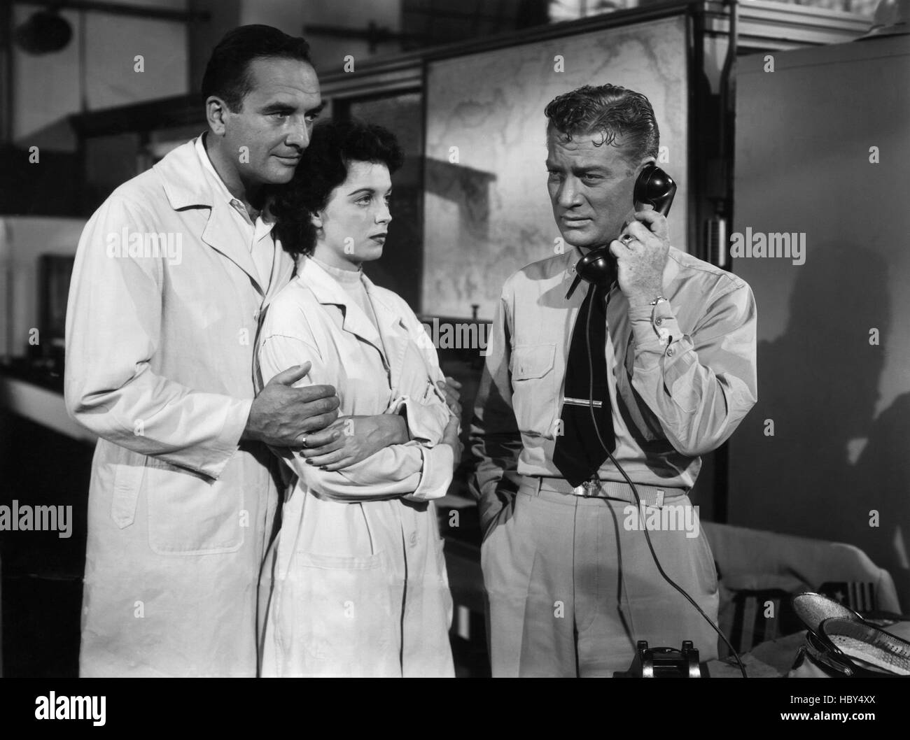IT CAME FROM BENEATH THE SEA, Donald Curtis, Faith Domergue, Kenneth ...