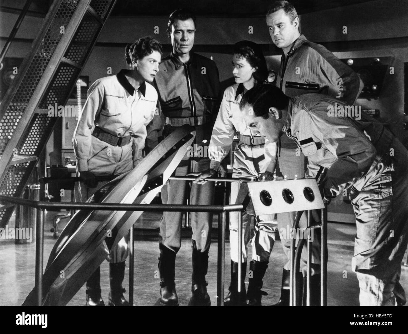 IT! THE TERROR FROM BEYOND SPACE, from left, Ann Doran, Kim Spaulding ...