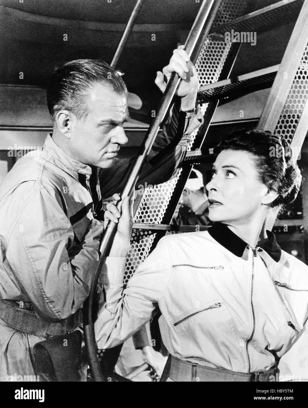 IT! THE TERROR FROM BEYOND SPACE, from left, Dabbs Greer, Ann Doran ...