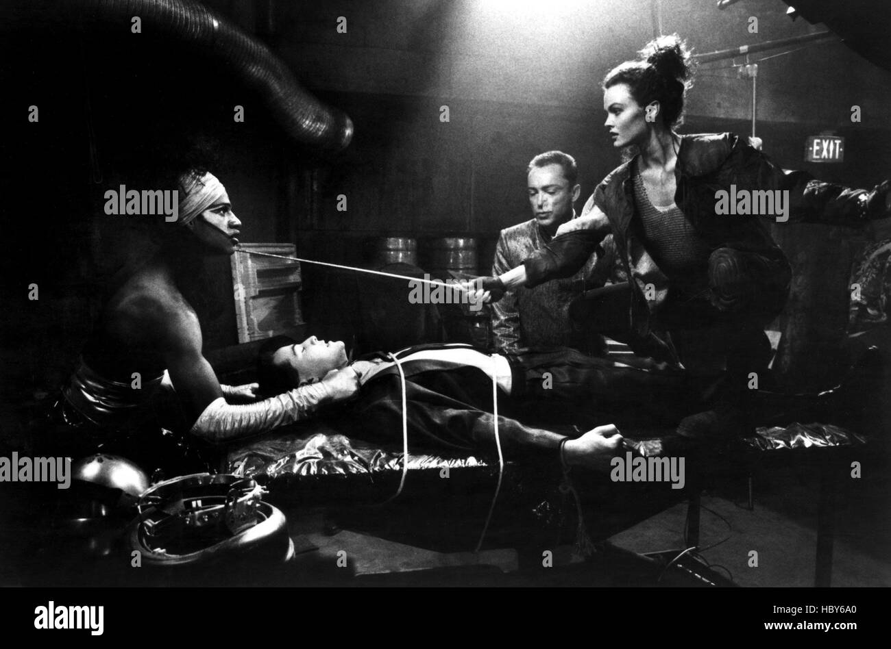 JOHNNY MNEMONIC, Falconer Abraham, Keanu Reeves, Udo Kier, Dina Meyer ...