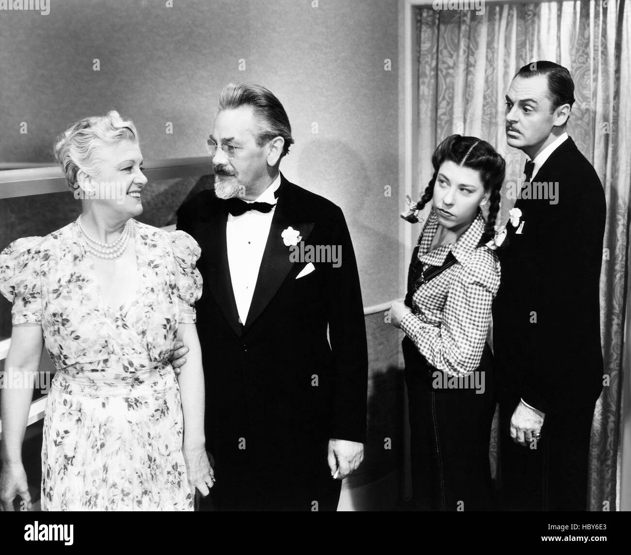 JOAN OF OZARK, from left, Florence Wix, A.O. Whitefield, Judy Canova ...