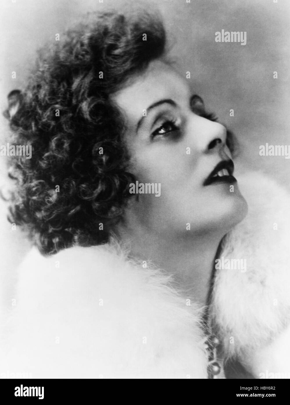 THE JOYLESS STREET, (aka DIE FREUDLOSE GASSE), Greta Garbo, 1925 Stock ...