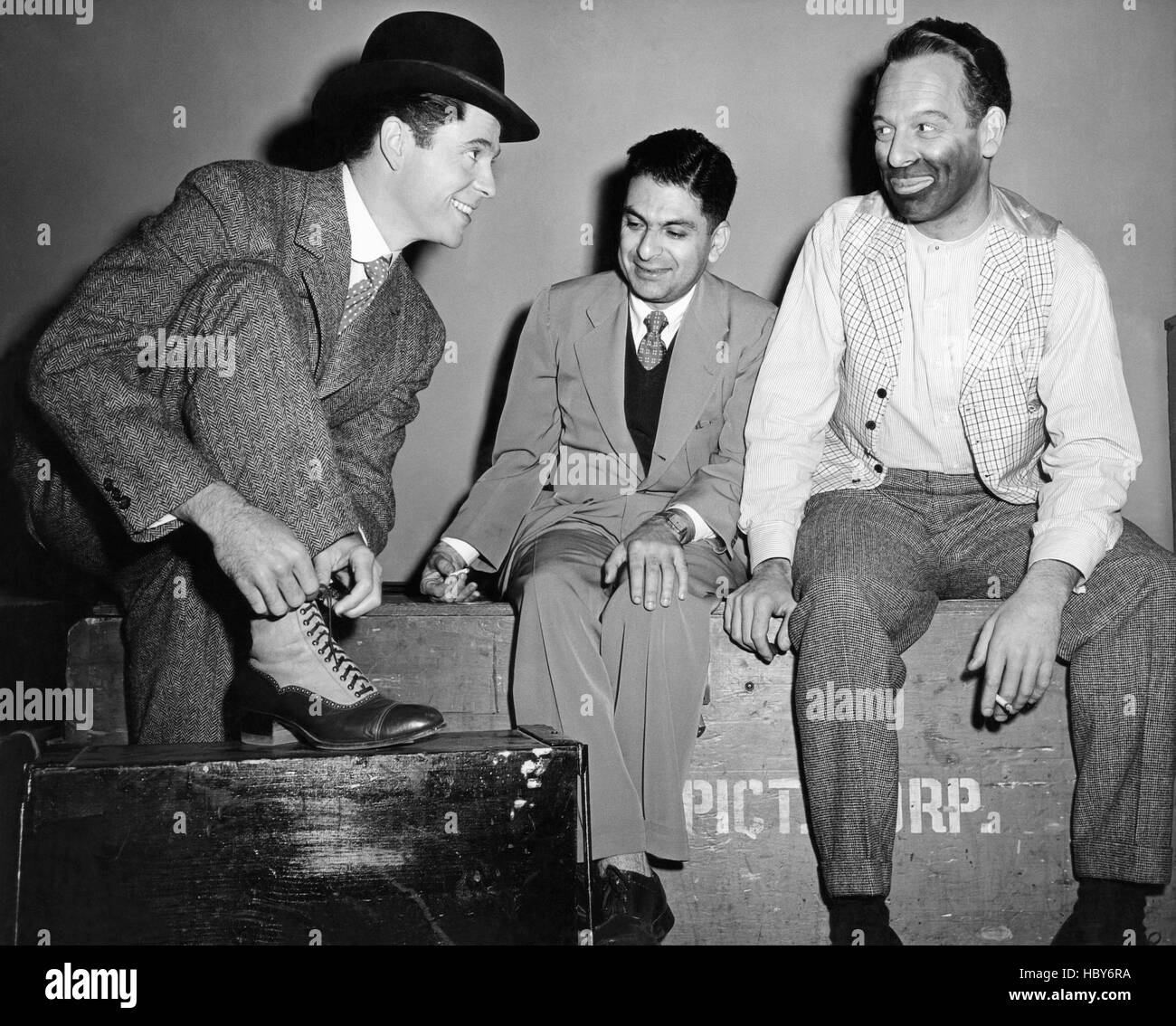 Sidney skolsky hi-res stock photography and images - Alamy