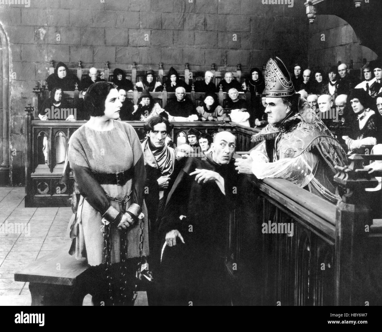 JOAN THE WOMAN, front from left: Geraldine Farrar as Joan of Arc, Tully ...