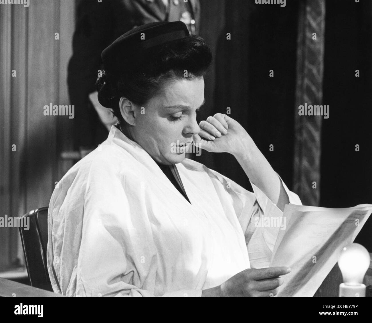 JUDGMENT AT NUREMBERG, Judy Garland, in rehearsal, 1961 Stock Photo - Alamy