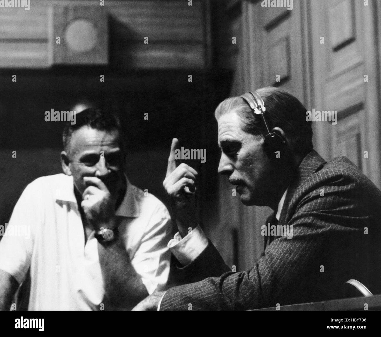 JUDGMENT AT NUREMBERG, from left, director Stanley Kramer, Burt ...