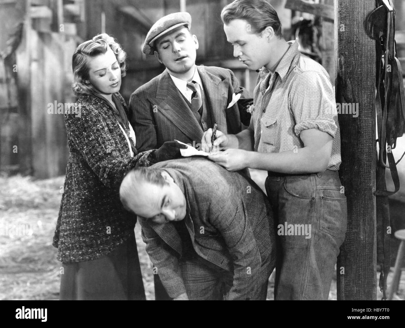 THE KID FROM KOKOMO, standing from left: Joan Blondell, Pat O'Brien ...