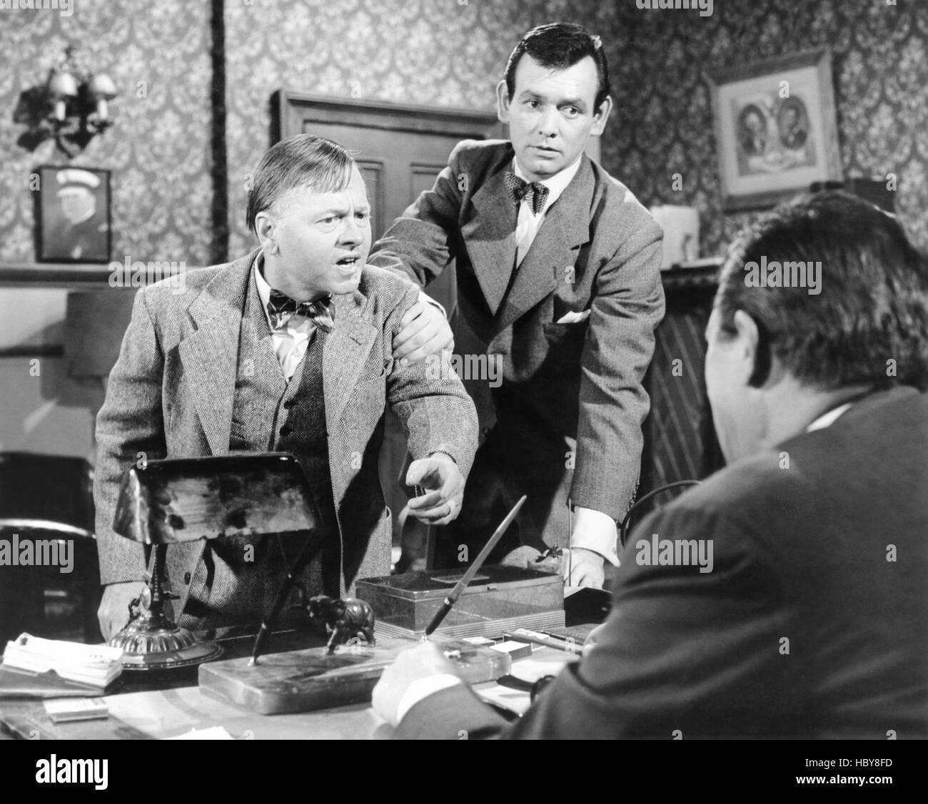 KING OF THE ROARING 20S: THE ARNOLD ROTHSTEIN STORY, from left: Mickey ...