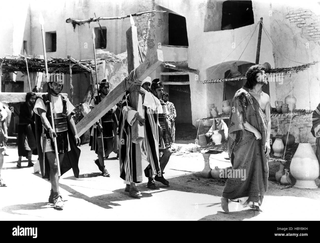 THE KING OF KINGS, Rafael Luis Calvo (bearing cross) Jeffrey Hunter as ...