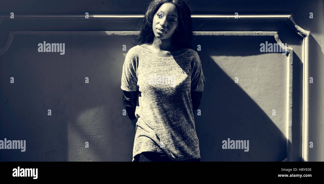 Girl lean on wall hi-res stock photography and images - Alamy