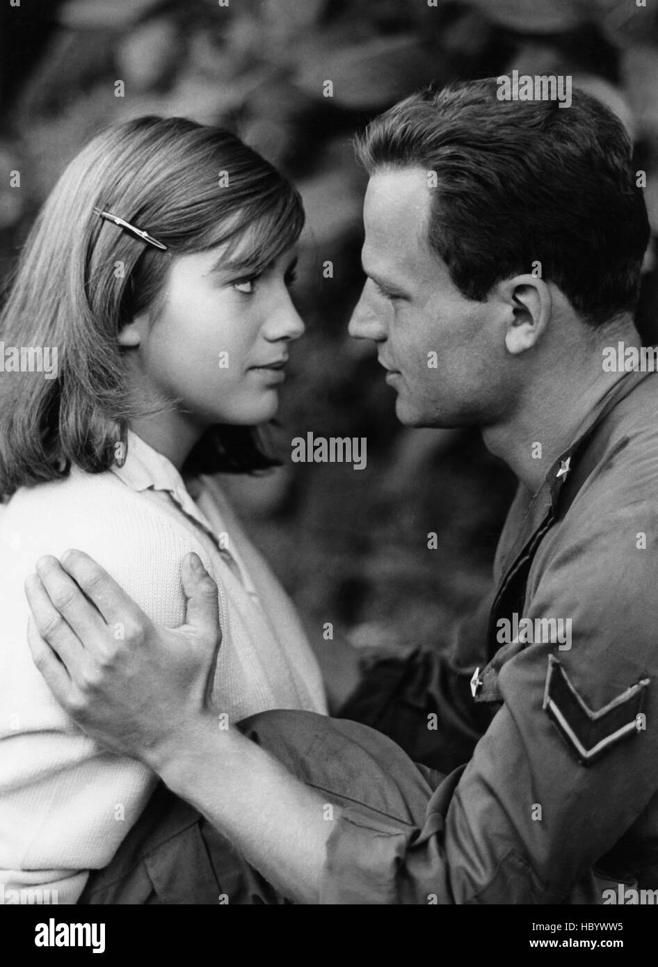 IL CARRO ARMATO DELL'8 SETTEMBRE, from left: Catherine Spaak, Jean-Marc ...