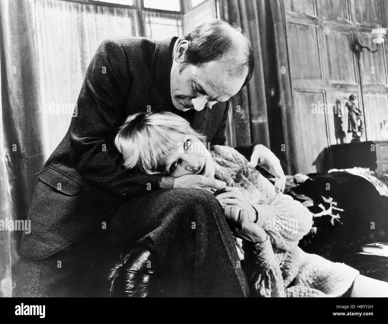 IMAGES, Marcel Bozzuffi, Susannah York, 1972 Stock Photo - Alamy