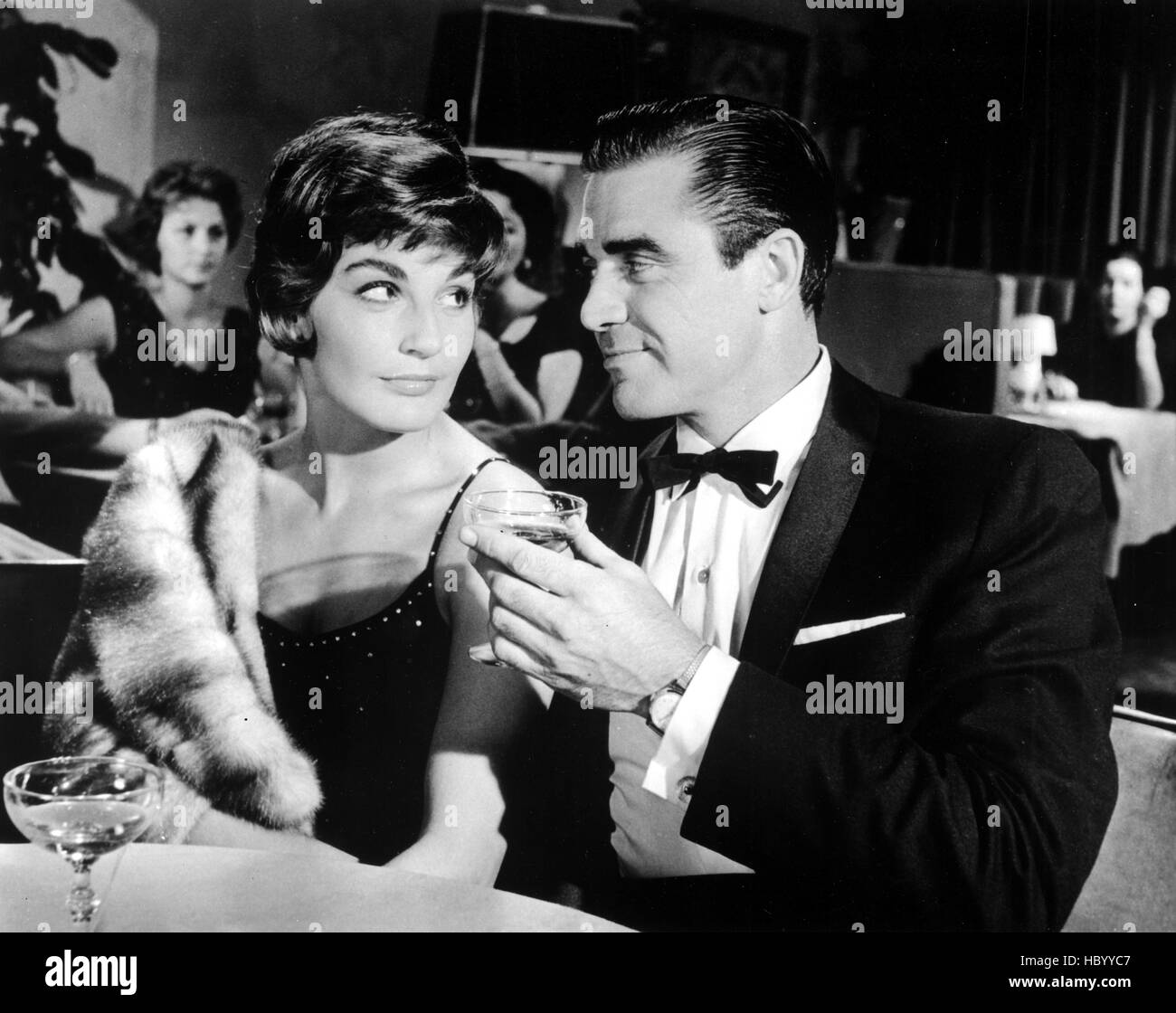 I MOBSTER, Robert Strauss, Steve Cochran, Lita Milan, 1958 Stock Photo ...