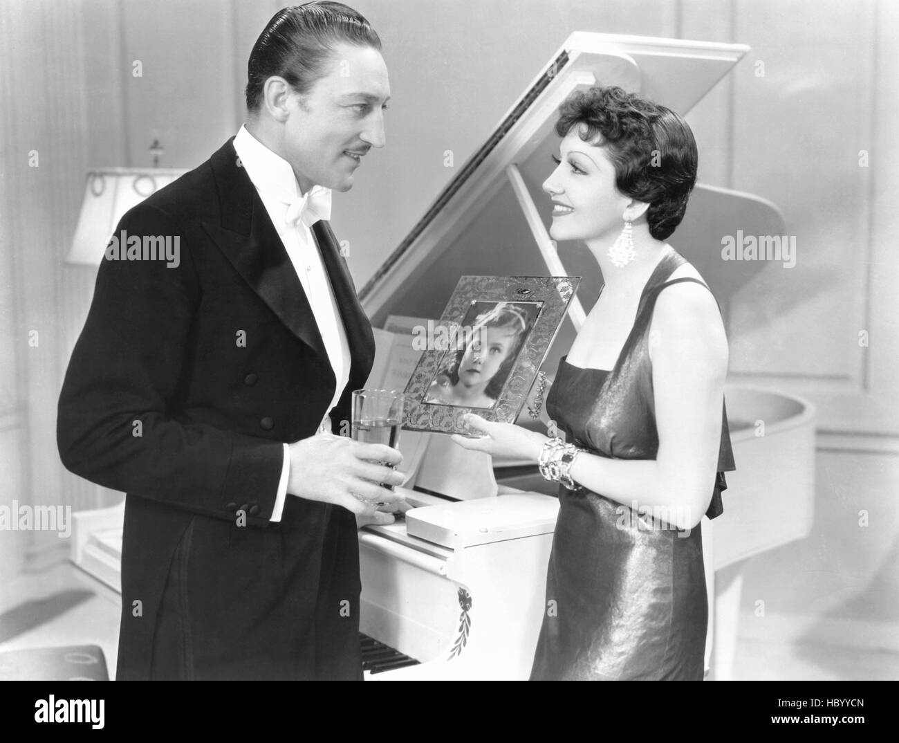 IMITATION OF LIFE, from left: Warren William, Marilyn Knowlden (in ...