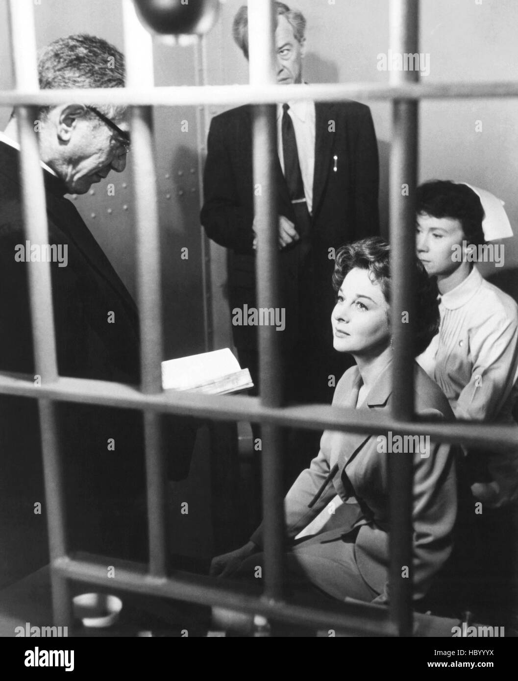 I WANT TO LIVE, John Marley (standing front), Jon Lormer (standing rear ...