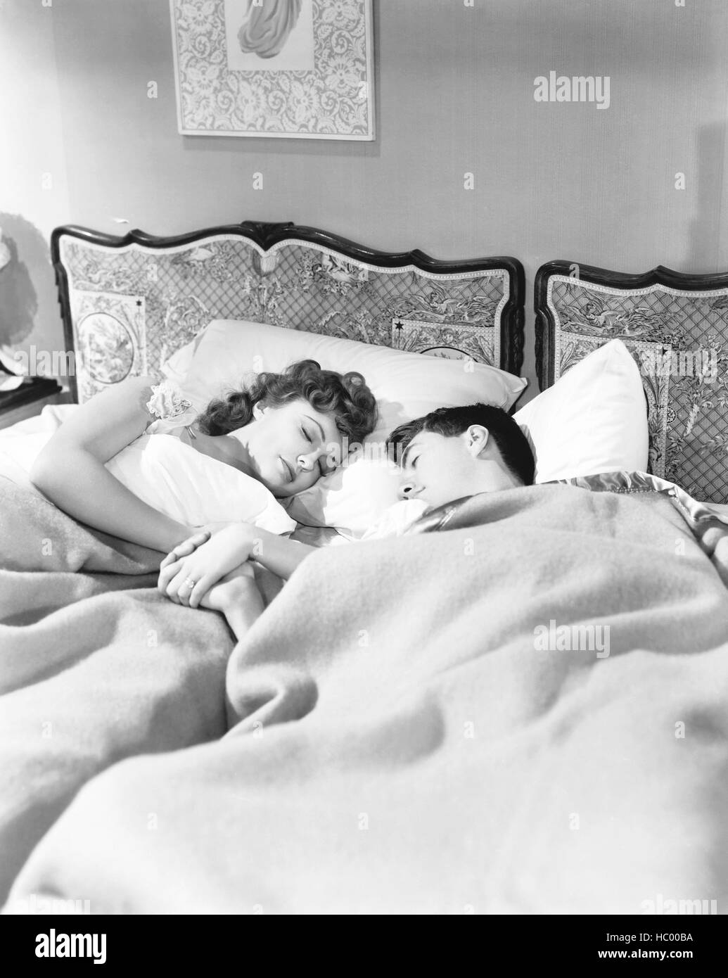 JANIE GETS MARRIED, from left: Joan Leslie, Robert Hutton, 1946 Stock ...