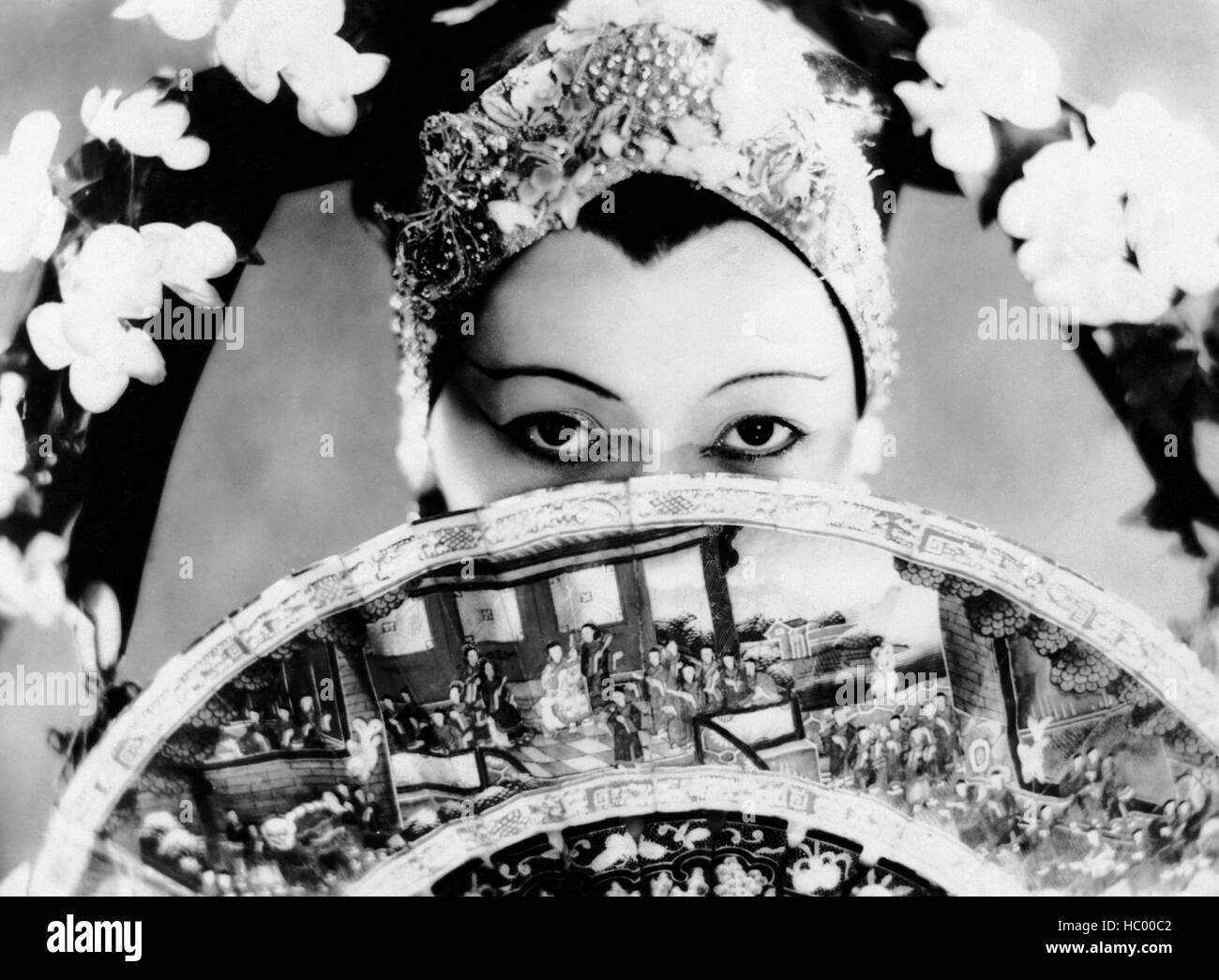 JAVA HEAD, Anna May Wong, 1934 Stock Photo - Alamy