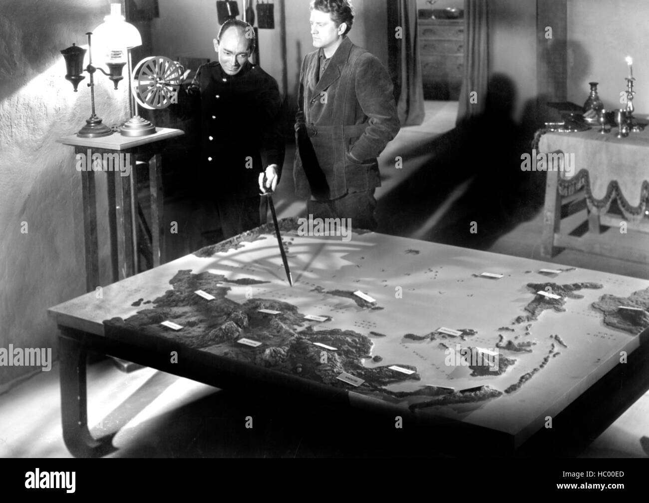 Leonard strong hi-res stock photography and images - Alamy