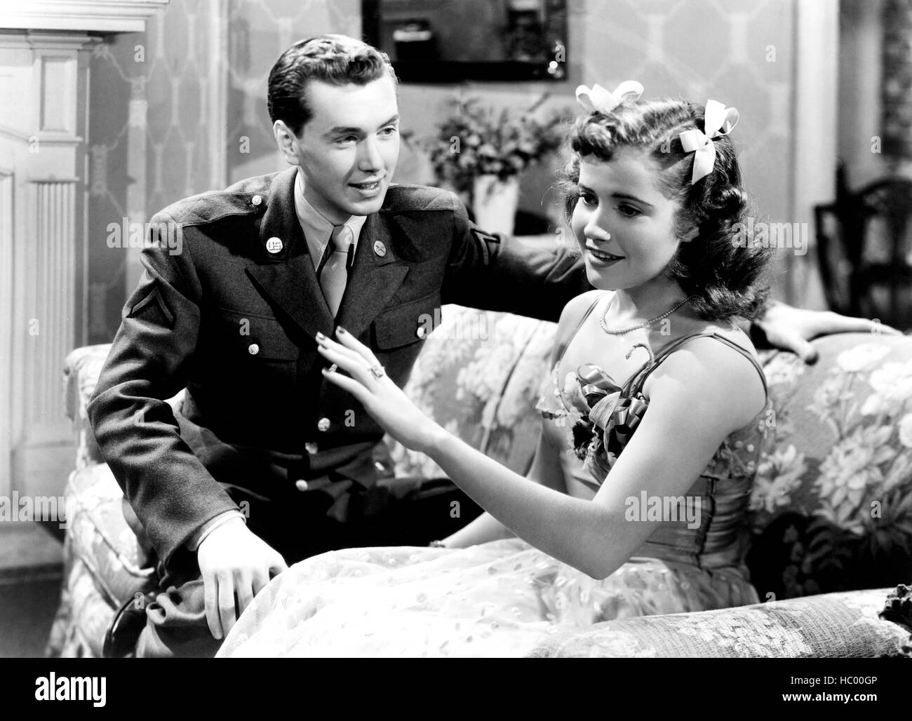 JANIE, from left, Robert Hutton, Joyce Reynolds, 1944 Stock Photo - Alamy