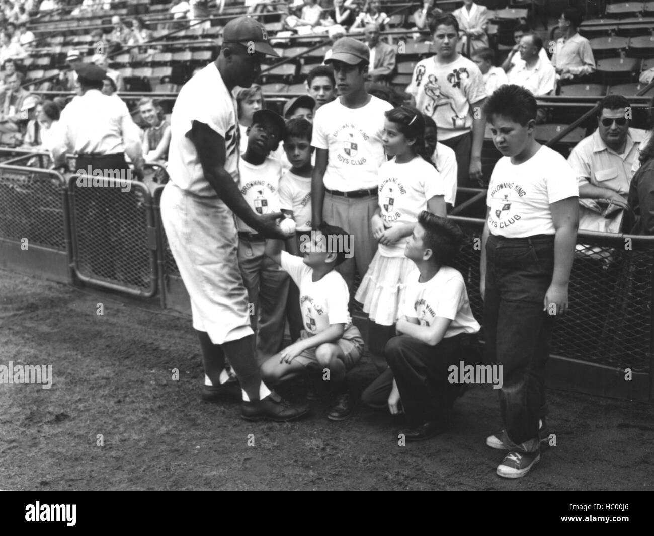 Jackie robinson baseball player hi-res stock photography and images - Alamy