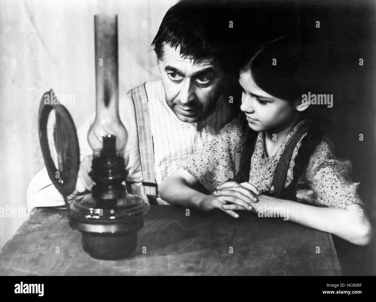 JACOB THE LIAR, (aka JAKOB, DER LUGNER), Vlastimil Brodský, Manuela ...