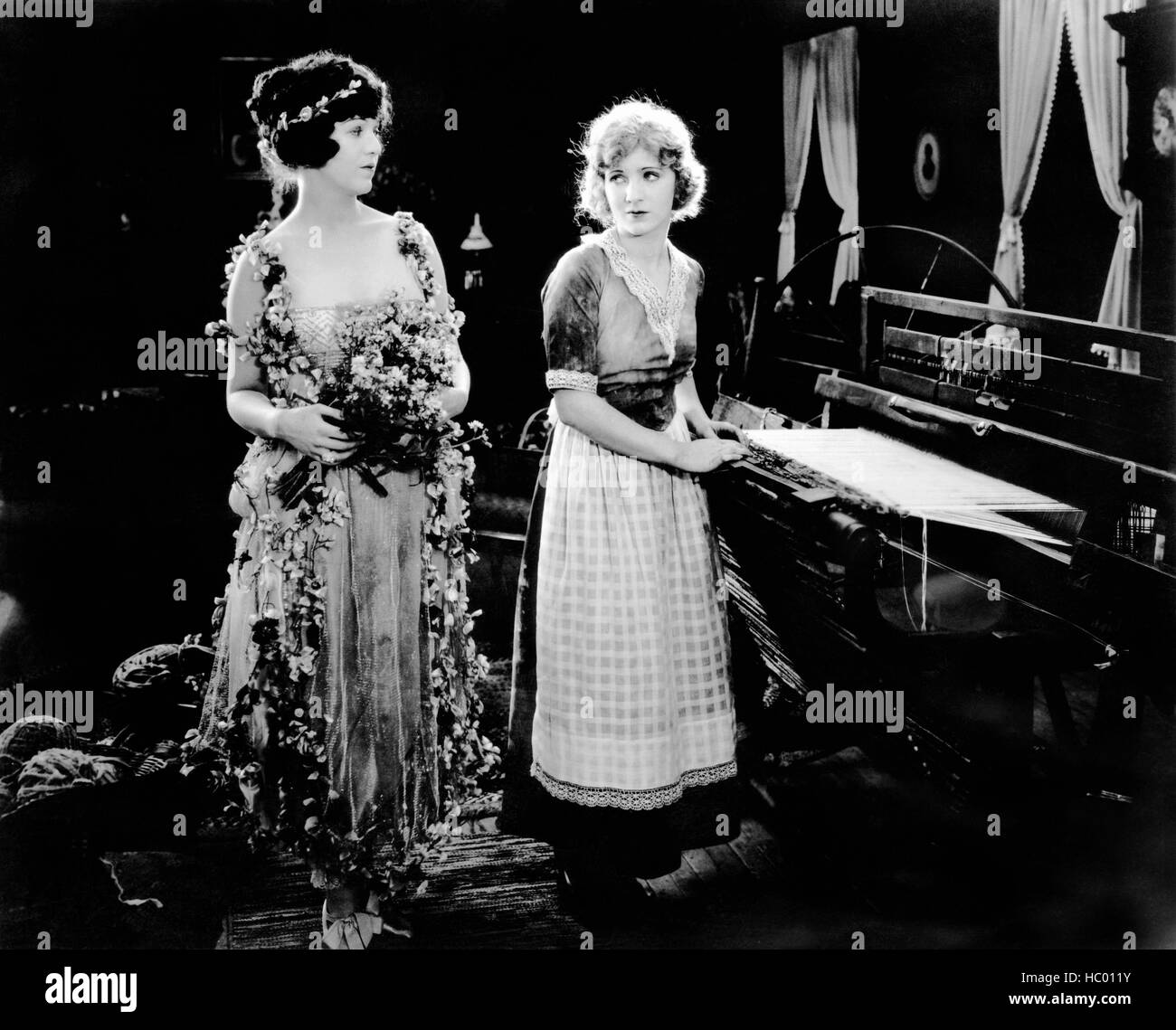 JENNY BE GOOD, from left, real-life sisters Margaret Shelby, Mary Miles ...