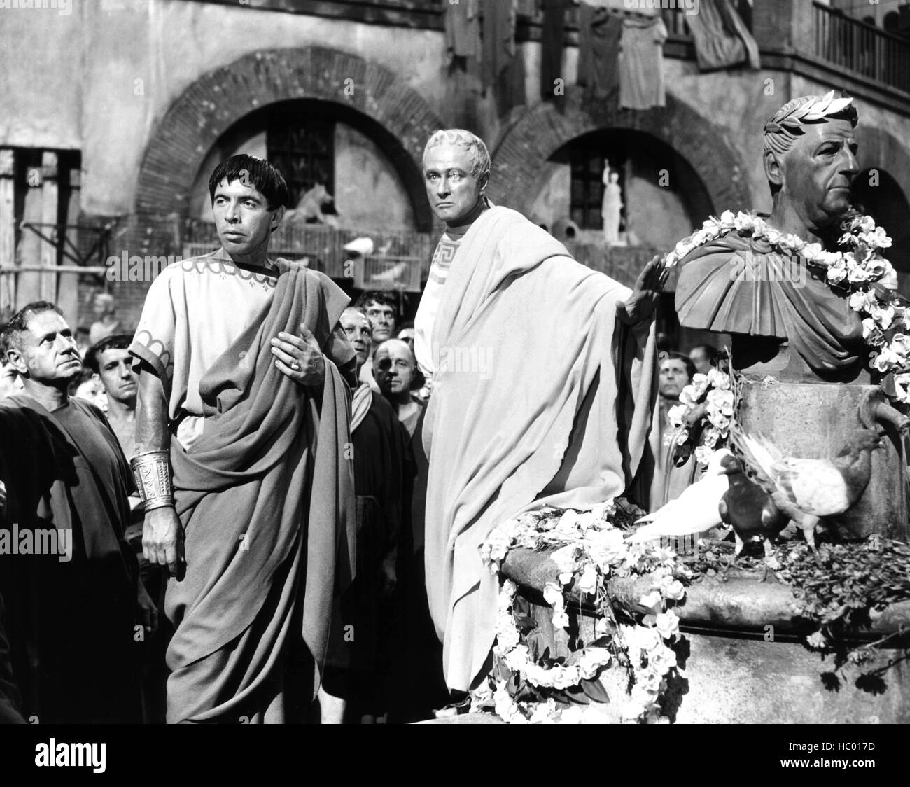 JULIUS CAESAR, from left, Michael Pate, George Macready, 1953 Stock ...