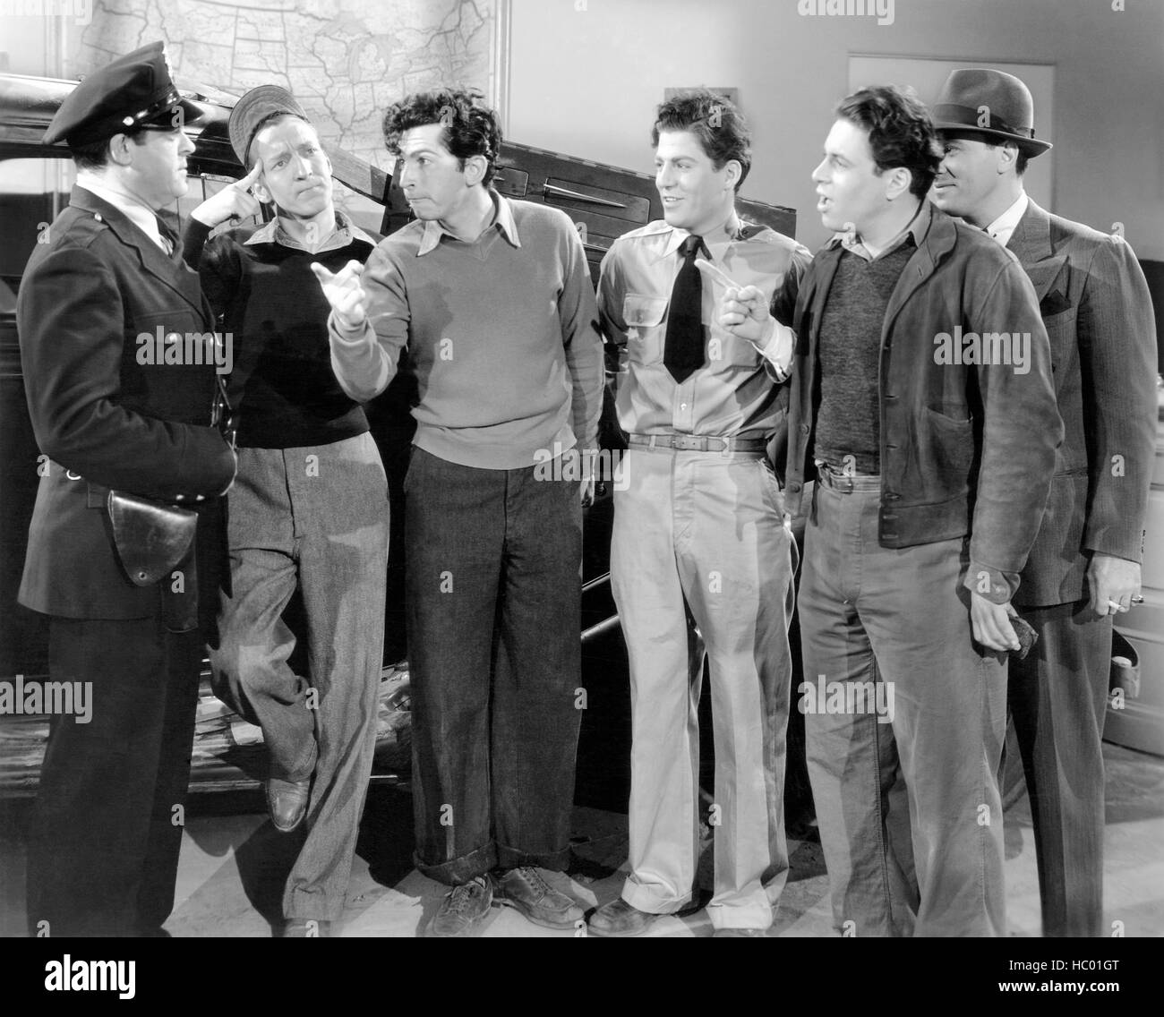 JUNIOR G-MEN OF THE AIR, from second left, Huntz Hall, Gabriel Dell ...