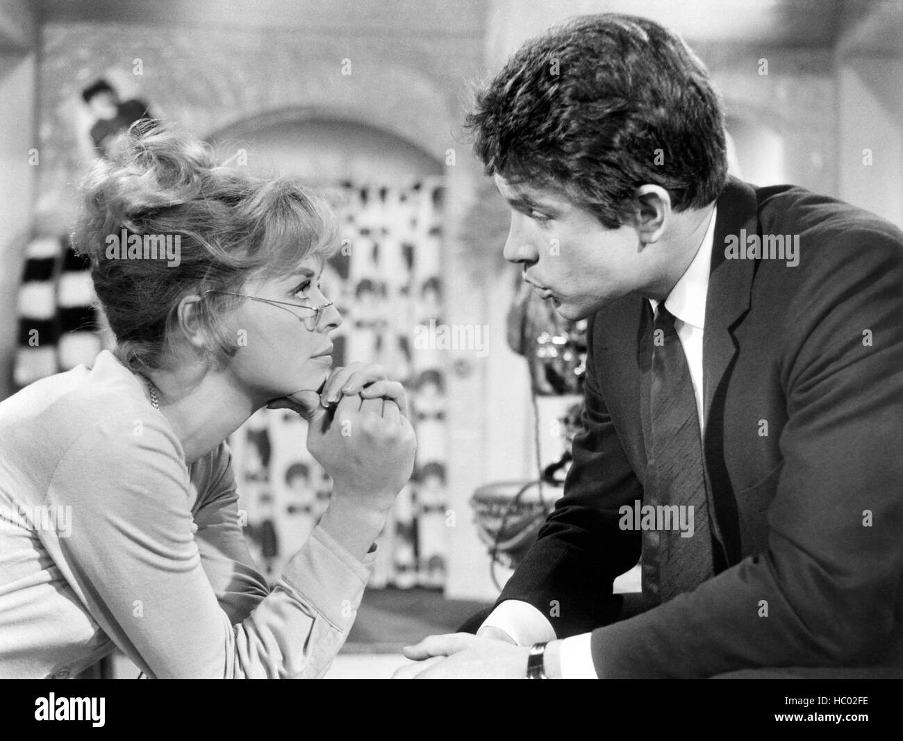 KALEIDOSCOPE, from left: Susannah York, Warren Beatty, 1966 Stock Photo ...