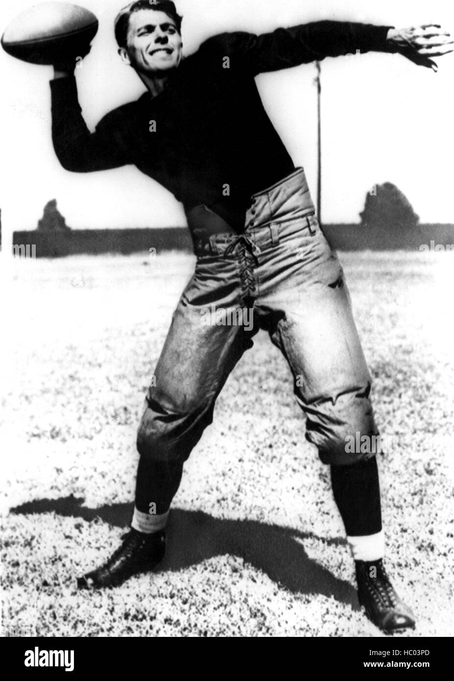 KNUTE ROCKNE ALL AMERICAN, Ronald Reagan, 1940 Stock Photo - Alamy