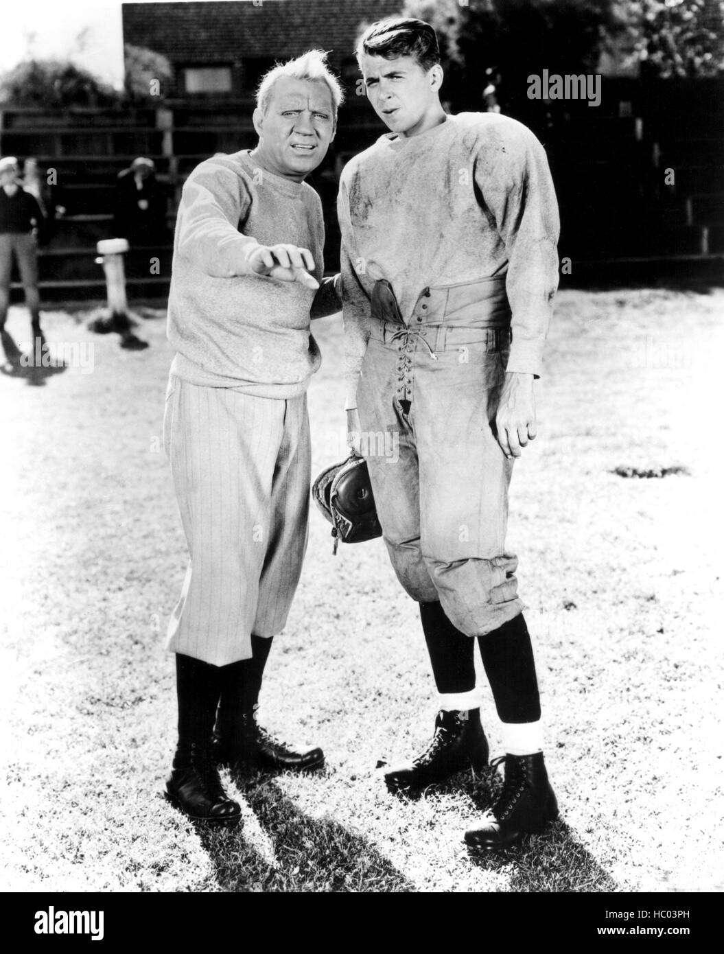 KNUTE ROCKNE ALL AMERICAN, Pat O'Brien, Ronald Reagan, 1940 Stock Photo ...
