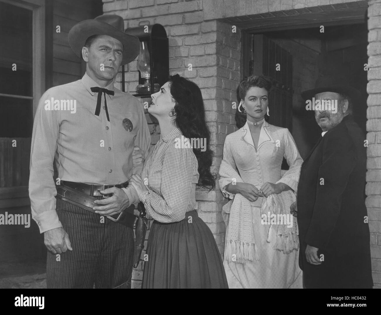 LAW AND ORDER, from left: Ronald Reagan, Ruth Hampton, Dorothy Malone ...