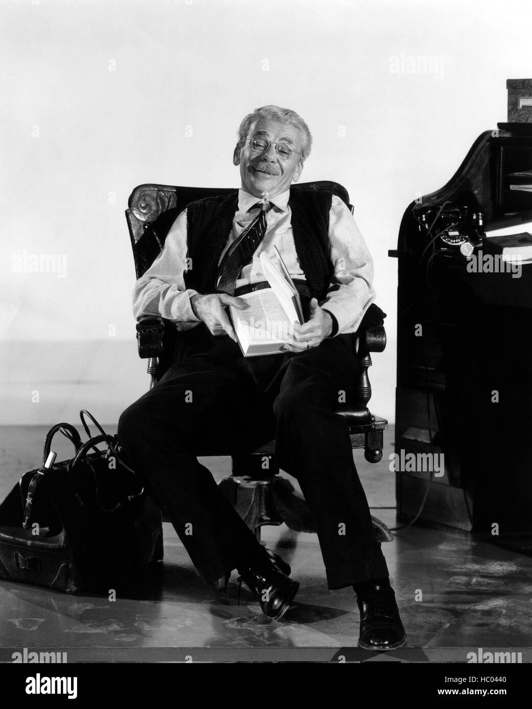 THE LAST ANGRY MAN, Paul Muni, 1959 Stock Photo - Alamy