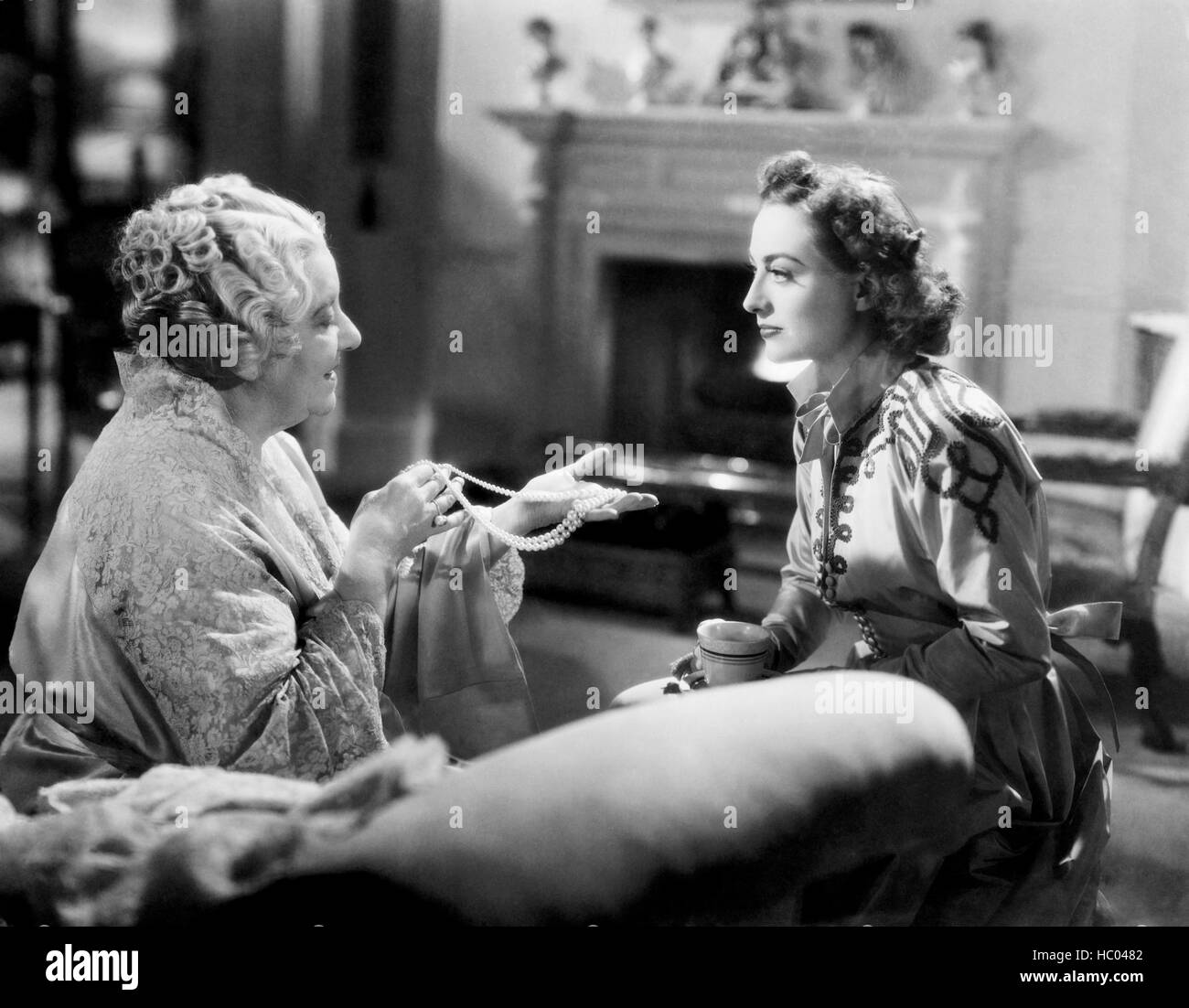 THE LAST OF MRS. CHEYNEY, Jessie Ralph, Joan Crawford, 1937 Stock Photo ...