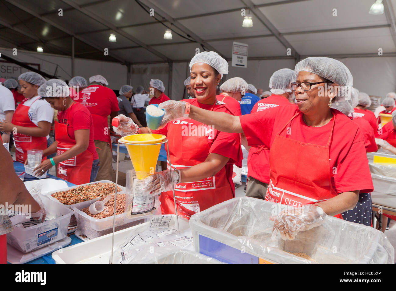 Aarp volunteers hi-res stock photography and images - Alamy