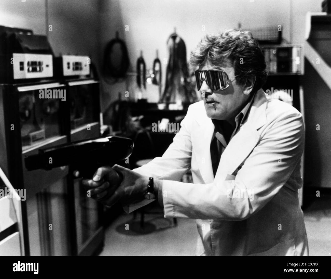 LOOKER, Albert Finney, 1981, ©Warner Brothers/courtesy Everett ...