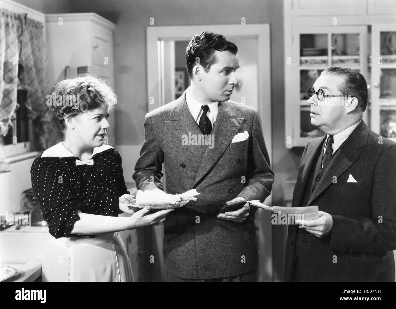 LOVE ON A BUDGET, from left: Spring Byington, Russell Gleason, Jed ...