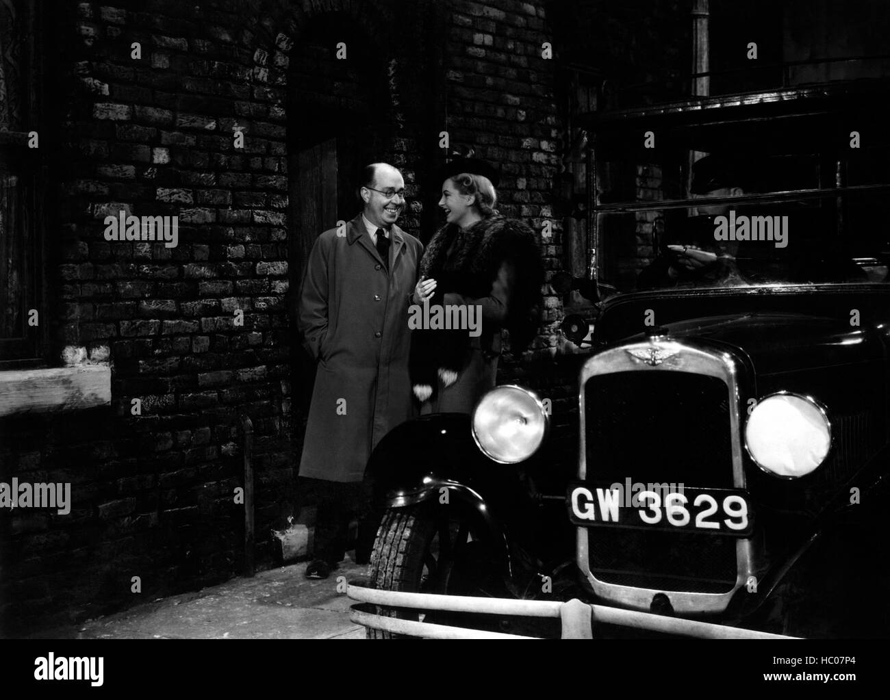 LOVE ON THE DOLE, Director John Baxter and Deborah Kerr, 1941 Stock ...