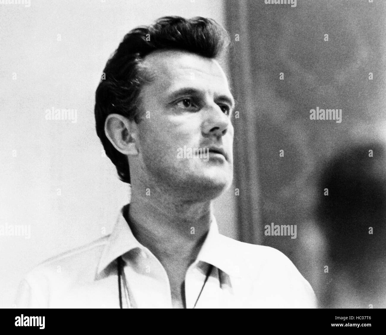 THE LOVED ONE, director Tony Richardson, on-set, 1965 Stock Photo - Alamy