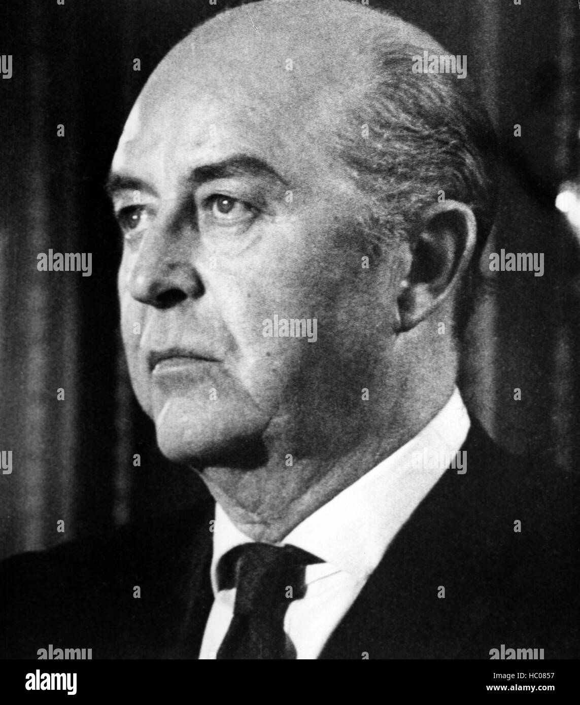 LOVE STORY, Ray Milland, 1970 Stock Photo - Alamy