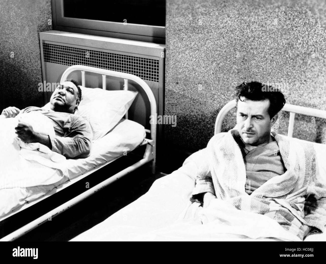 THE LOST WEEKEND, from left, Ernest Whitman, Ray Milland, 1945 Stock ...