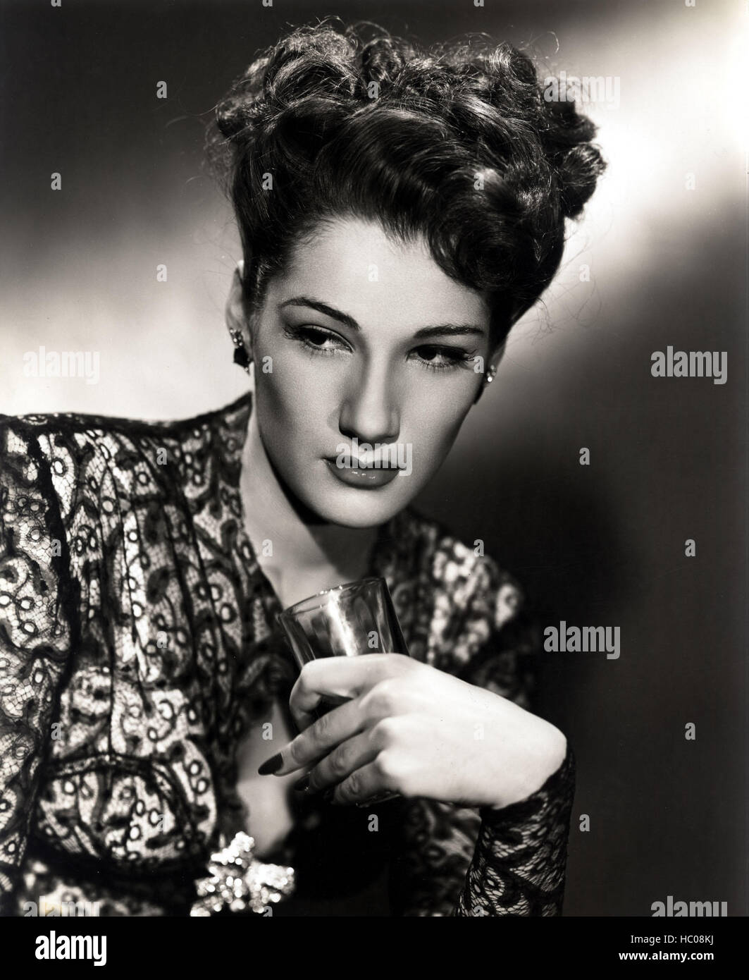 THE LOST WEEKEND, Doris Dowling, 1945 Stock Photo - Alamy