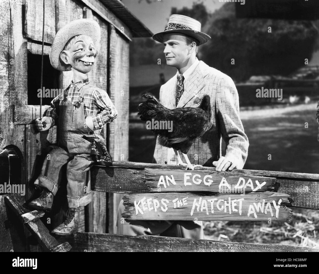 LOOK WHO'S LAUGHING, Mortimer Snerd, Edgar Bergen, 1941 Stock Photo - Alamy