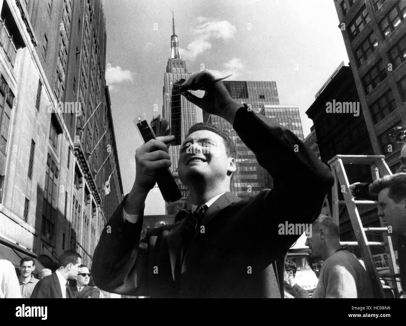 LOVE WITH THE PROPER STRANGER, producer Alan J. Pakula, on-set ...