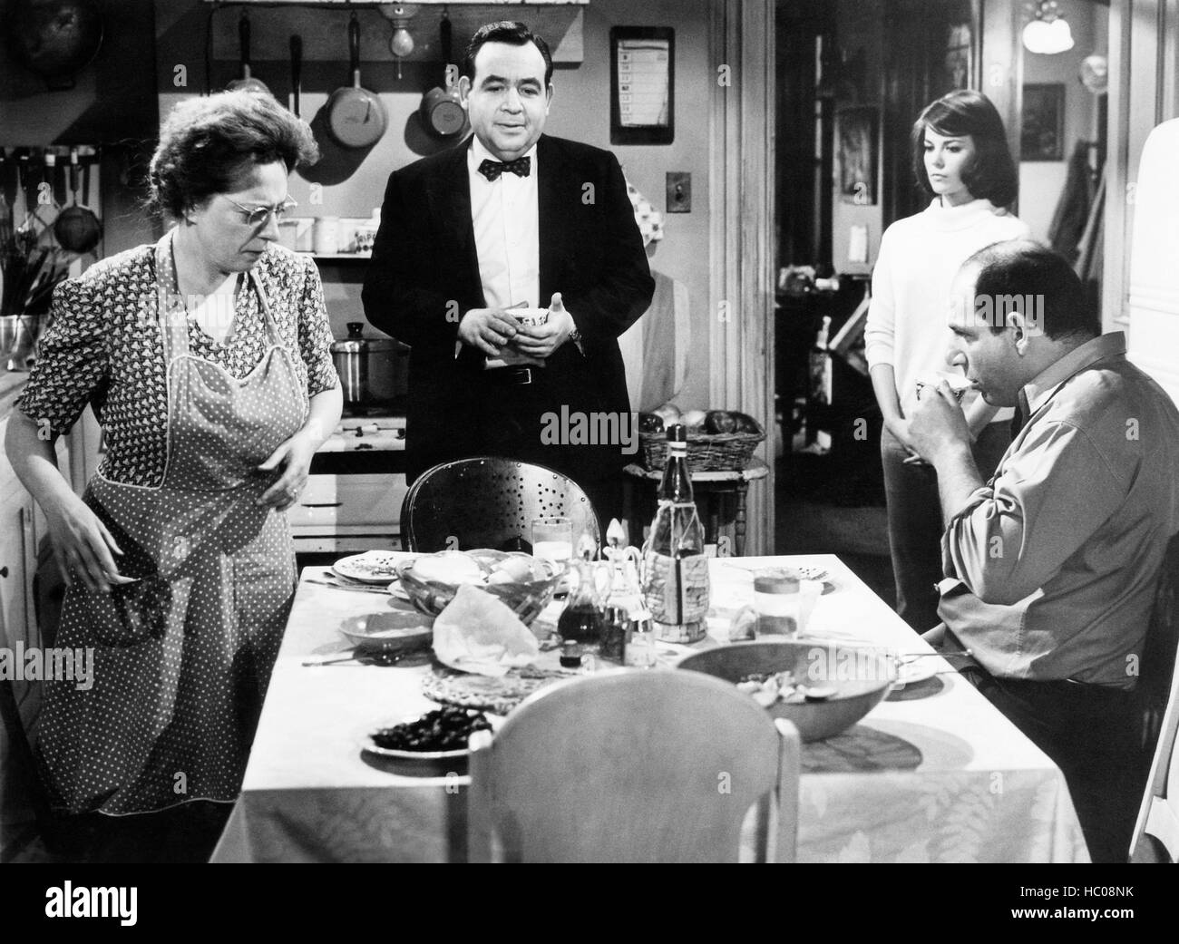 LOVE WITH THE PROPER STRANGER, Penny Santon, Tom Bosley, Natalie Wood ...