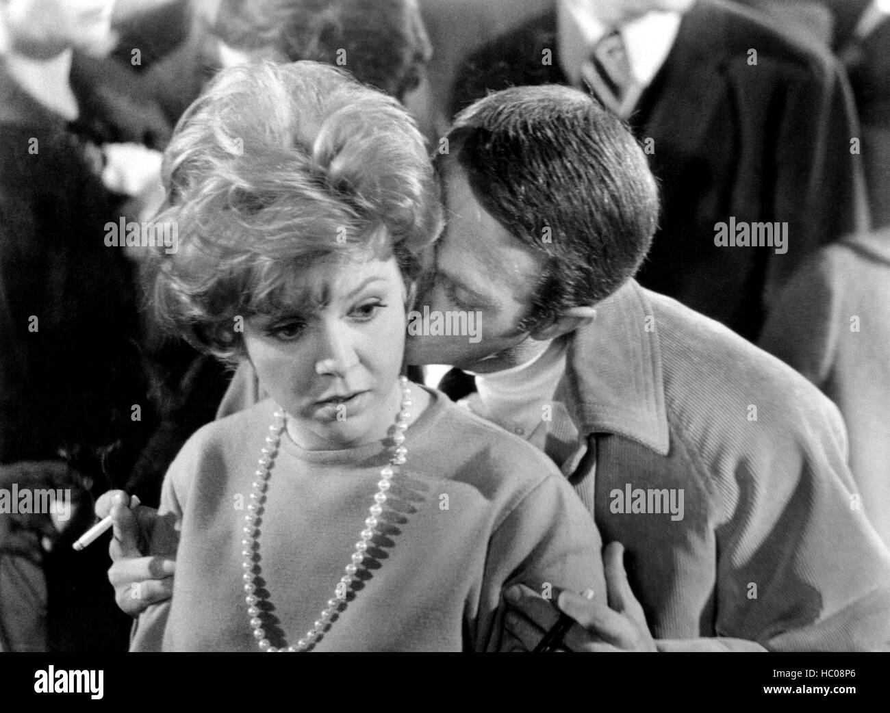 LOVE WITH THE PROPER STRANGER, from left, Edie Adams, Steve McQueen ...