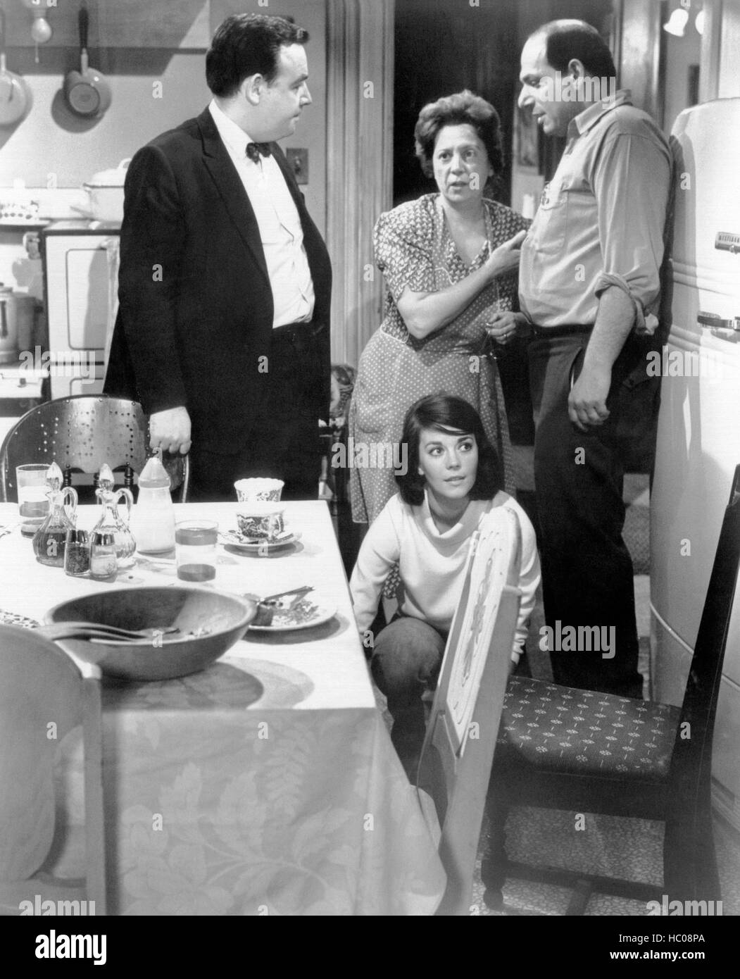 LOVE WITH THE PROPER STRANGER, from left, Tom Bosley, Penny Santon ...