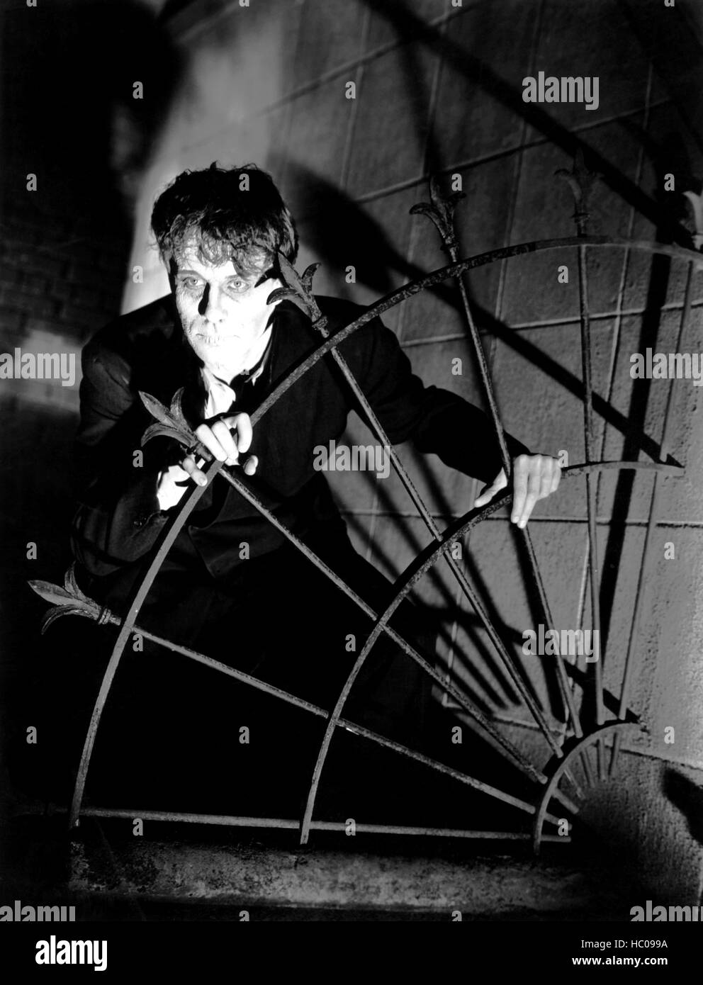 THE MAD GHOUL, David Bruce, 1943 Stock Photo - Alamy