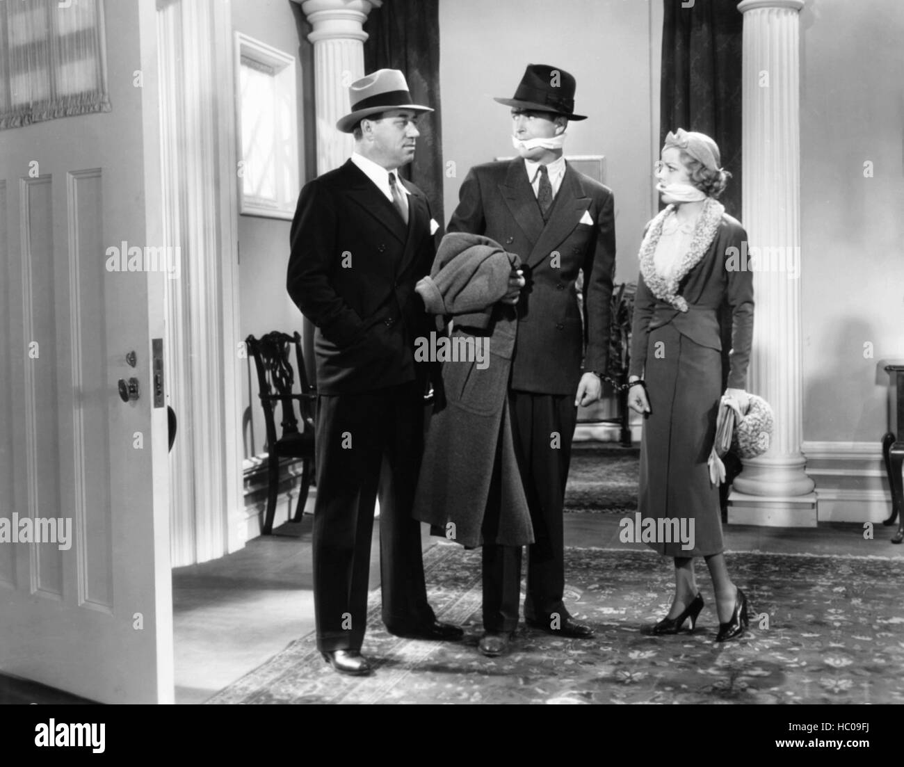 MANY HAPPY RETURNS, from left, Stanley Fields, Ray Milland, Joan Marsh ...