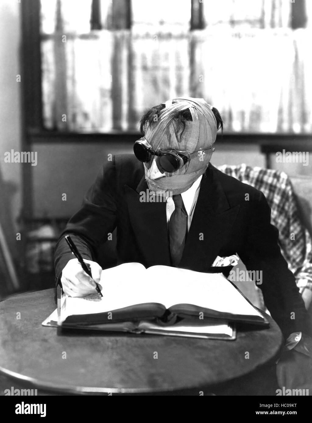 THE INVISIBLE MAN, Claude Rains, 1933 Stock Photo - Alamy